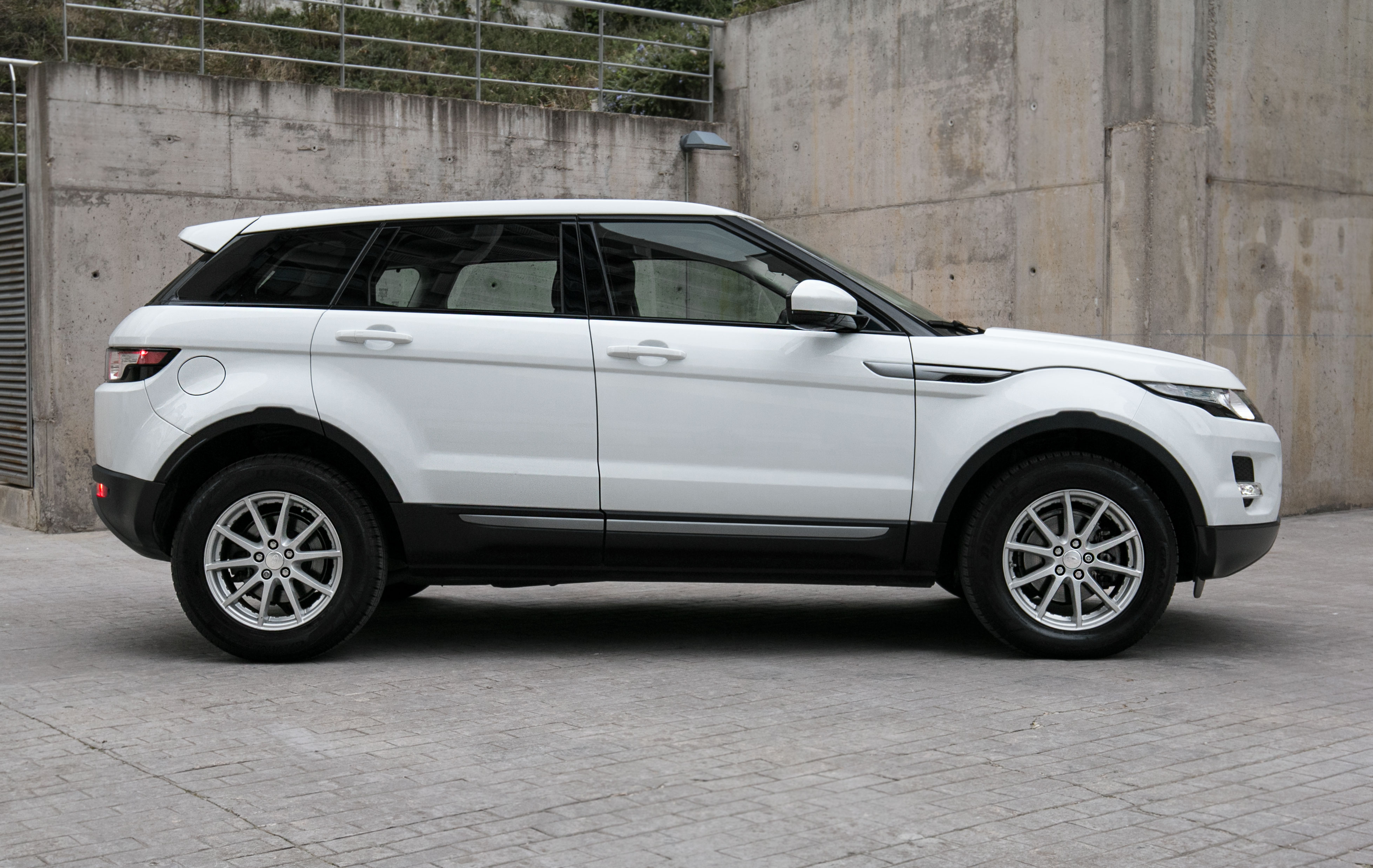 Clicars - Madrid - Avenida Laboral, 10 (28021), 28021 MADRID, MADRID ...